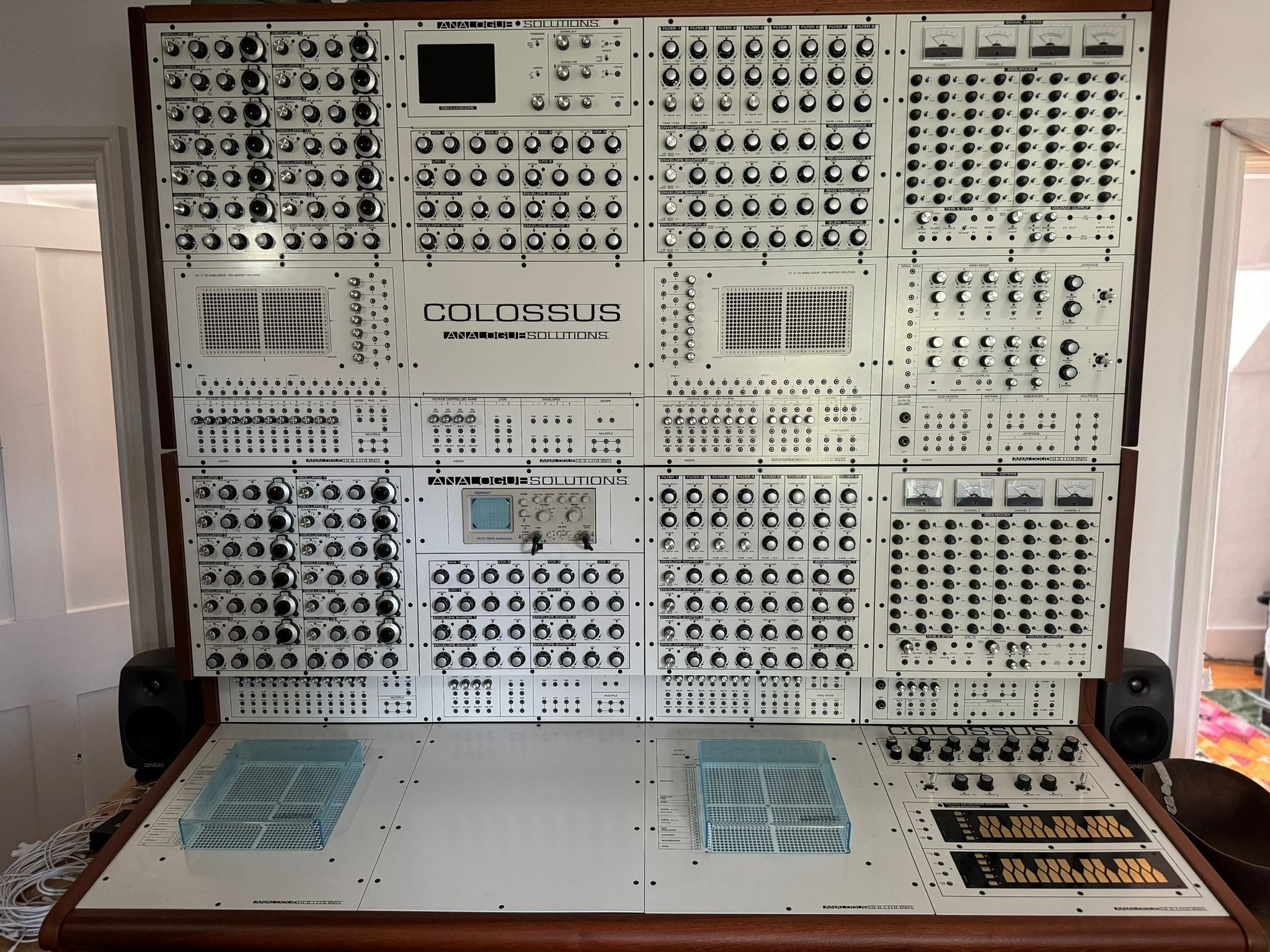 Soundgas: Classic & Vintage Recording Gear, Effects & Instruments