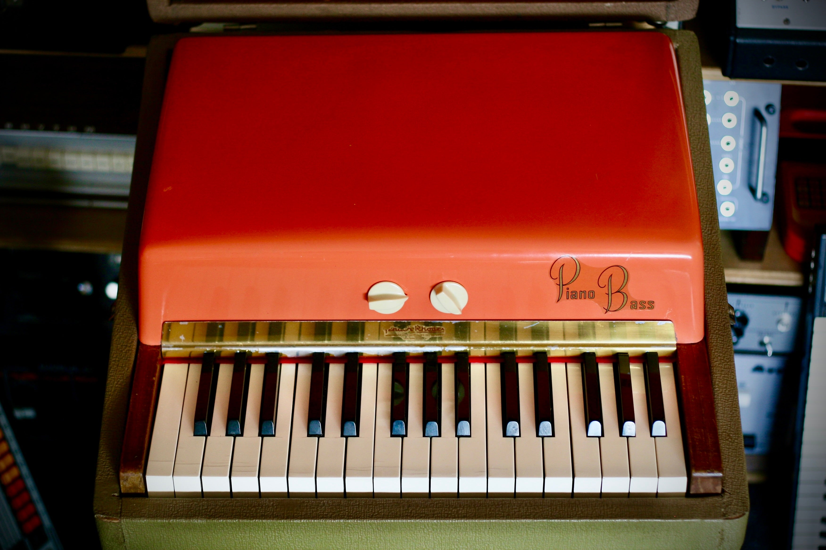 Fender Rhodes Piano Bass Electric Piano Fiesta Red FOR SALE – Soundgas