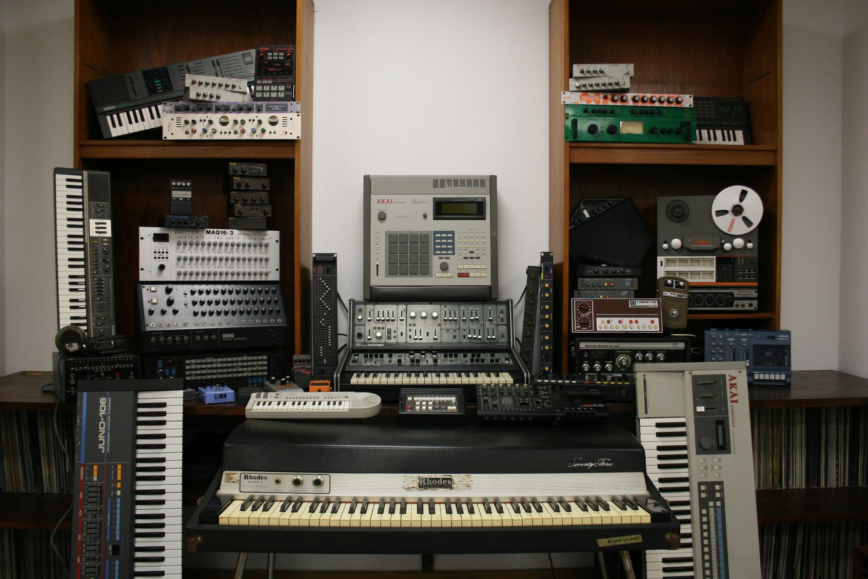 Soundgas: Classic & Vintage Recording Gear, Effects & Instruments