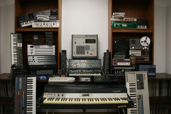 Soundgas: Classic & Vintage Recording Gear, Effects & Instruments