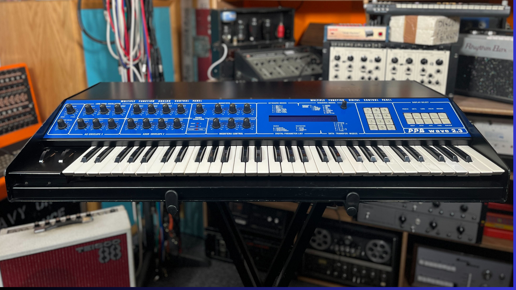 Soundgas: Classic & Vintage Recording Gear, Effects & Instruments